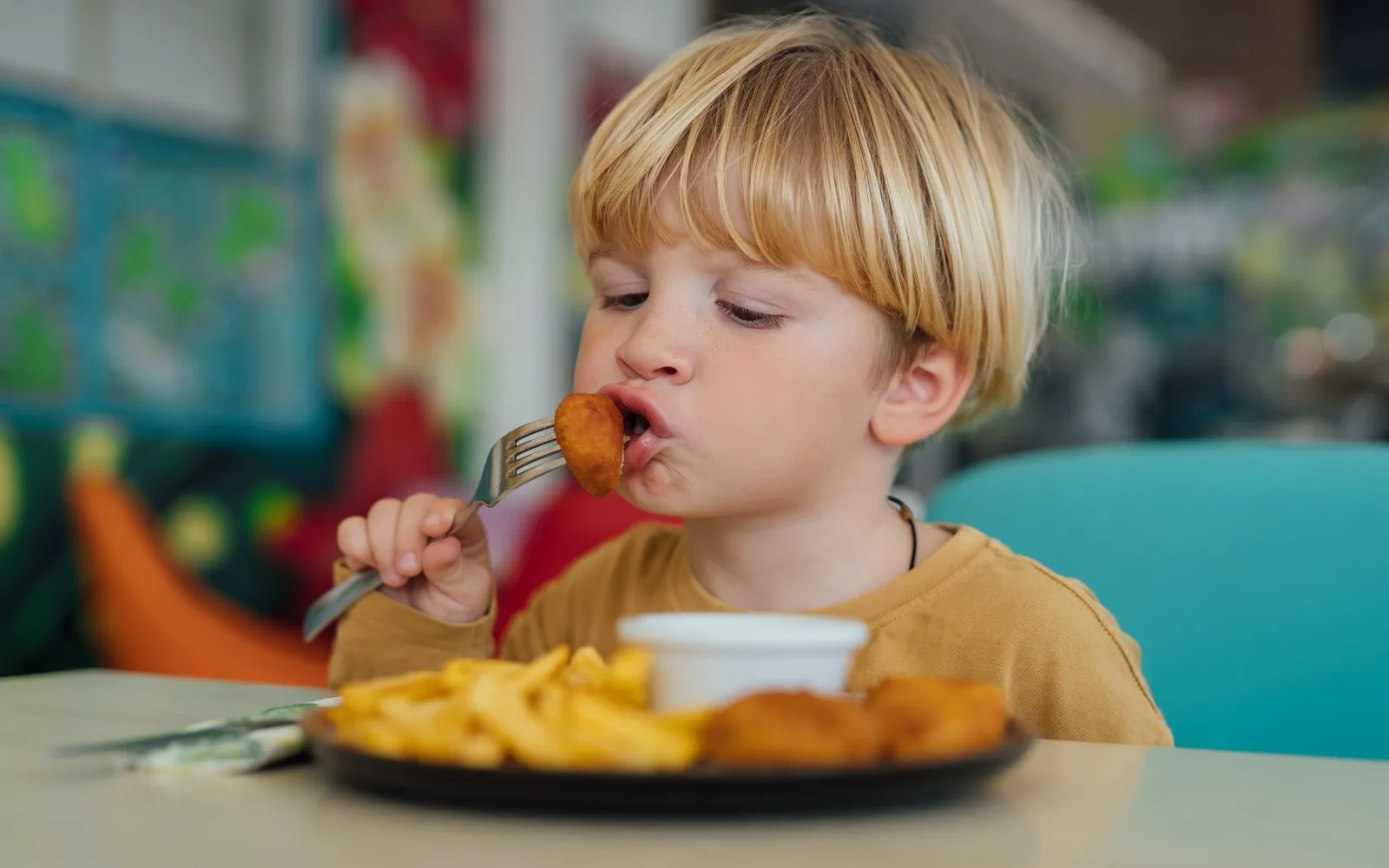 Πώς θα μάθουμε στο παιδί να αναγνωρίζει πότε είναι πεινασμένο - Baby.gr